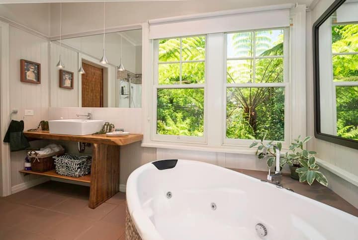 River Song – A Sanctuary By The Yarra River - Warburton