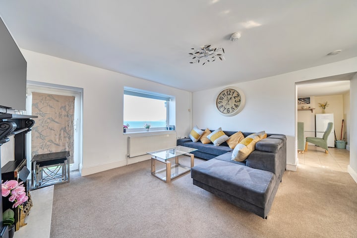 Sea View Cottage Near Snowdon & Coastal Trails - Wales