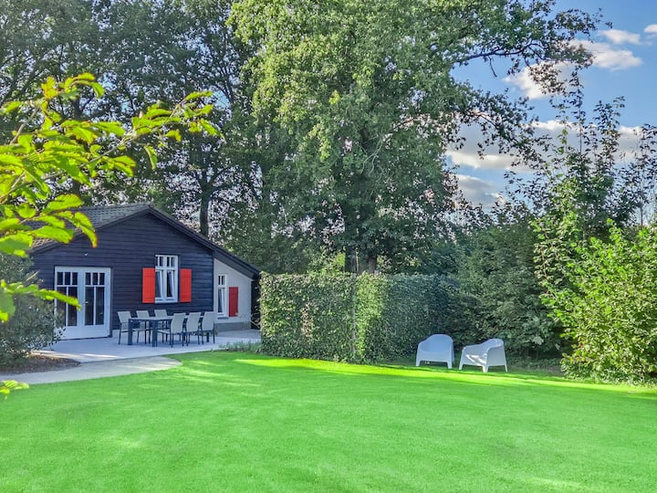 Maison De Luxe Dans La Verdure Avec Jacuzzi - Breda