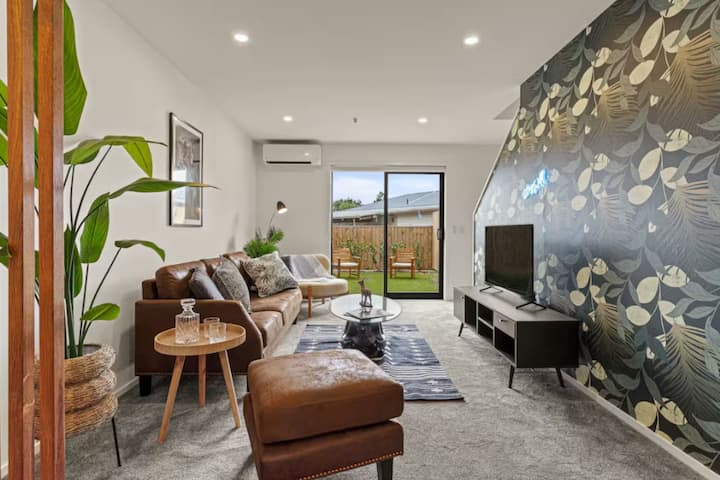 Welcoming 2br House On Te Kanawa Crescent - Auckland