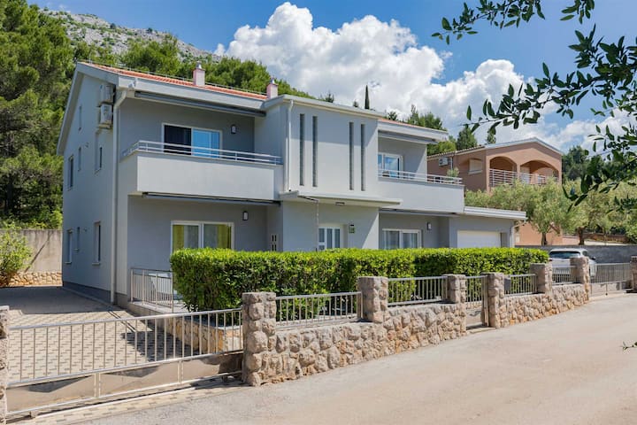 Sea & Stone Apartment No 2 In Starigrad - Starigrad