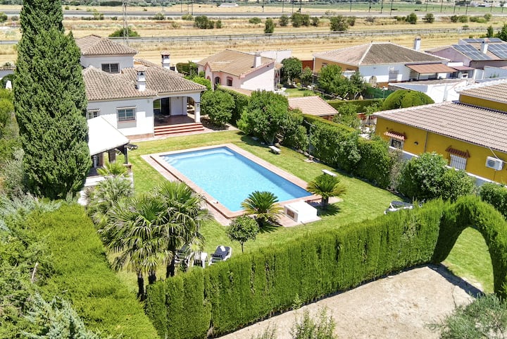 Villa B & G Piscina Relax Jardines - Bobadilla