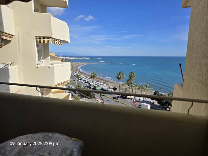 Charming 1 Bedroom Apartment In Benalbeach - Benalmádena