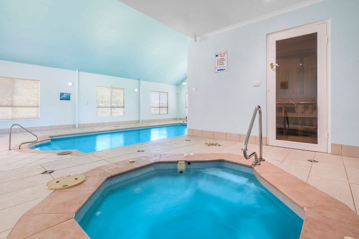 Buffalo River Retreat - 6 Bedroom - Myrtleford