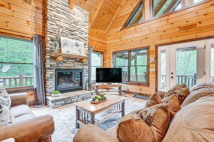 15 Mi To Hocking Hills: Secluded Cabin W/ Hot Tub - Ohio