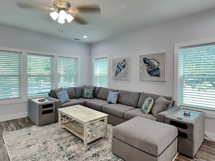 Village Place 11b | Walkable Location, Private - Tybee Island, GA