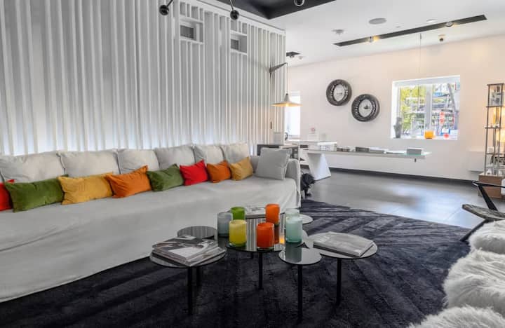 Blanc Kara Hotel Standard Studio - Miami Beach, FL