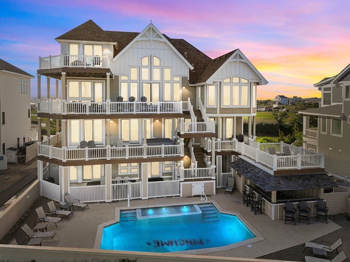 Dog-friendly Oceanfront W/ Pool & Views - Hatteras, NC