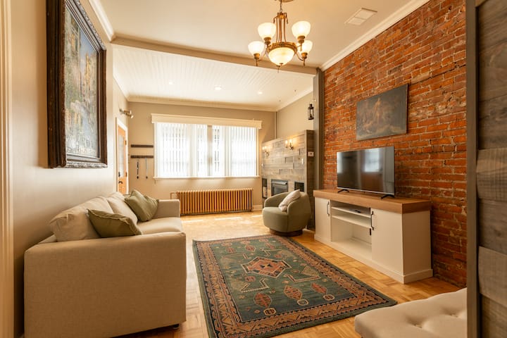 L'âme De La Brique 1-287 - Québec, QC