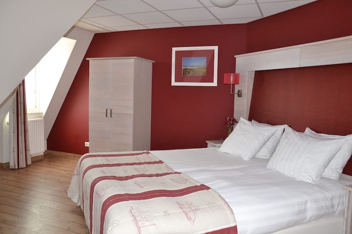 Convenient Location! Free Breakfast, Near Beach! - De Koog