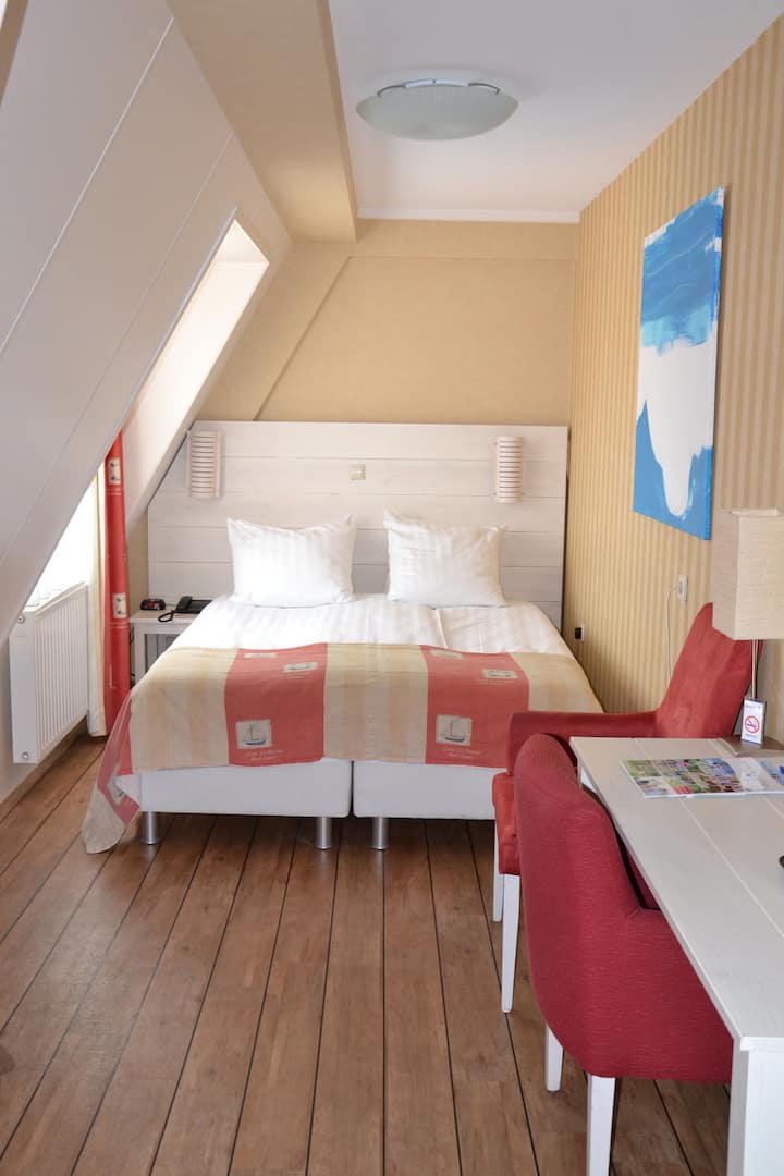 Comfortable Stay! Onsite Dining And Free Breakfast - De Koog