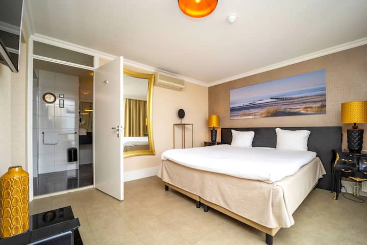 Relax In Comfort By The Coast! Free Breakfast! - Vlissingen