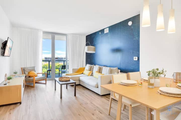 1br Apartment W/balcony & Views -Near Beach - Hallandale Beach, FL