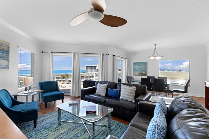 Gulf-view Penthouse - Treasure Island, FL