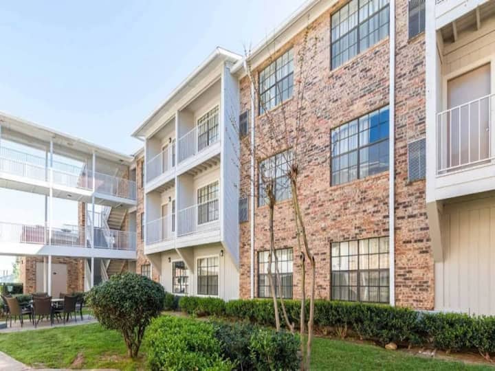 Studio 6 Arlington, _2 Lits Complets | Suite - Grand Prairie, TX