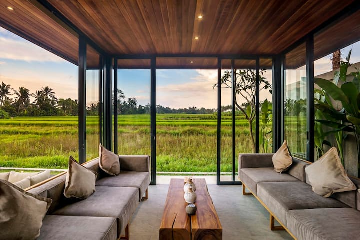 Villa Mei 5br : Infinity Pool & Rice Field In Ubud - Bali