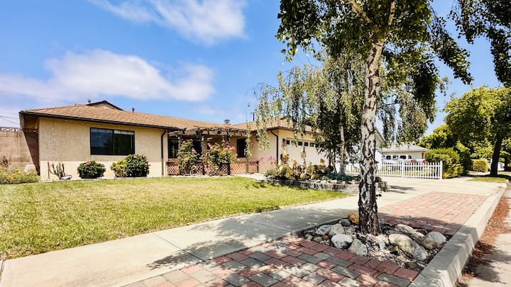 Tranquil Westside Master Suite - Lompoc, CA