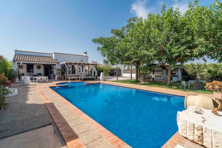 Maison Vacances Carula - Morón de la Frontera