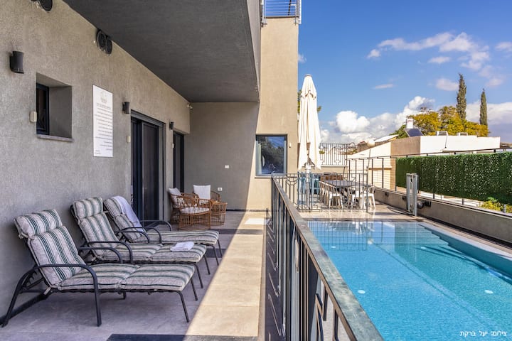 Serene Grand Villa By The Sea Of Galilee - Israel