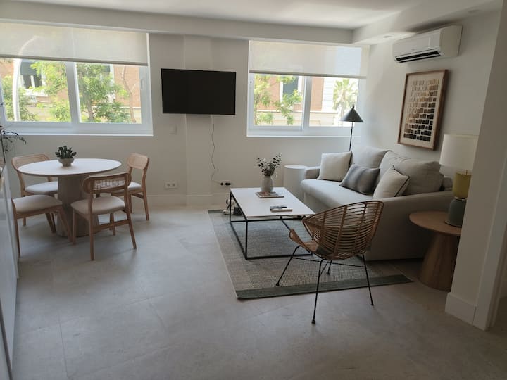 Housing Muelle Uno By Sharing Co - Malaga