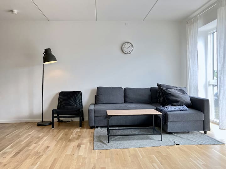 Spacious Apartment For 5 Guests In Gellerupparken - Aarhus