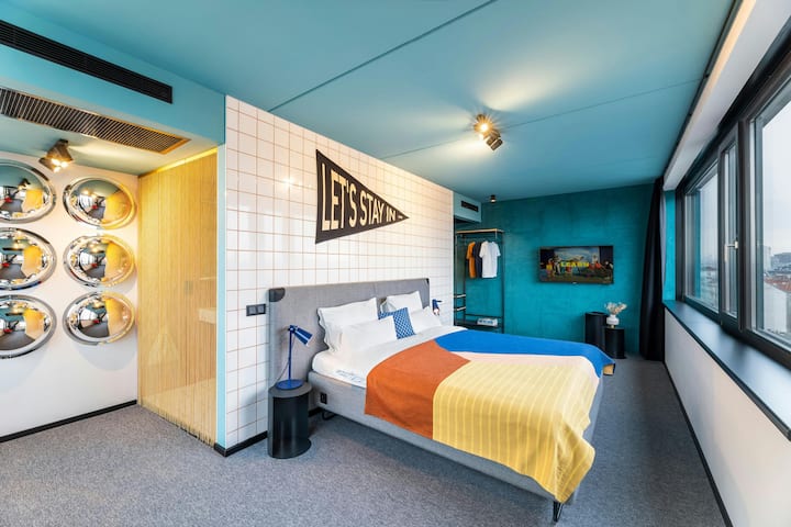 Play Room | Conchita Vibes & Roof Terrace - Wien