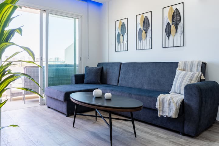 Olympus Stylish 2-br Apt In Larnaca - Larnaca