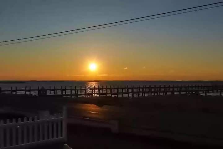 Island Time-water/sunset Views - Chincoteague, VA