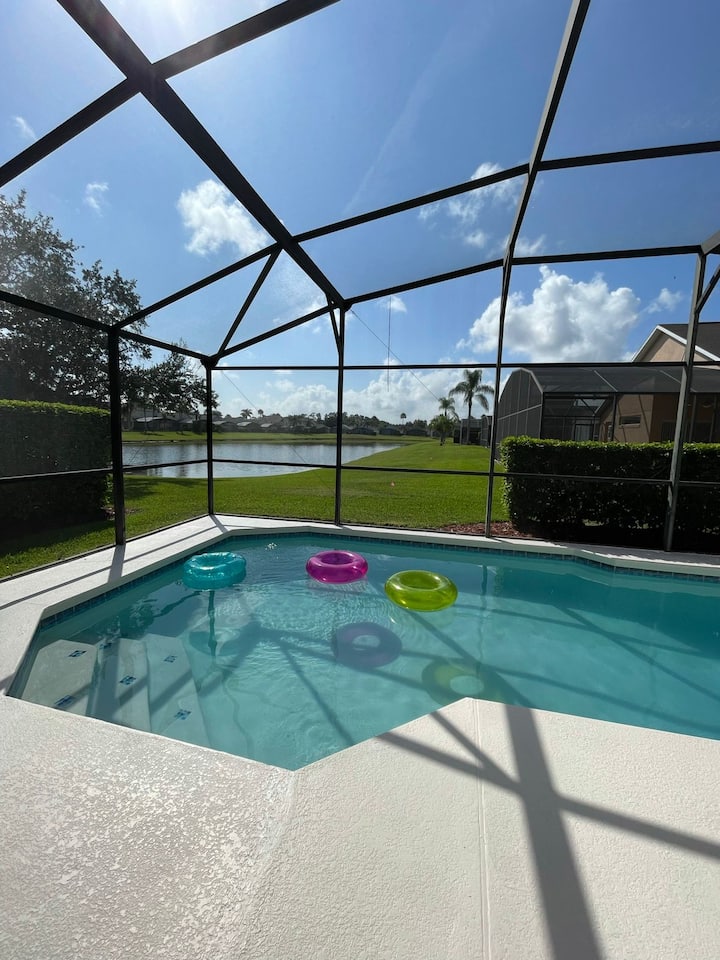 Relaxing 4-bedroom Pool Home In Kissimmee - Kissimmee, FL