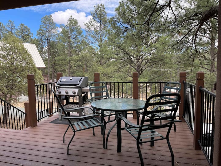 Peaceful Pines Retreat - Ruidoso, NM
