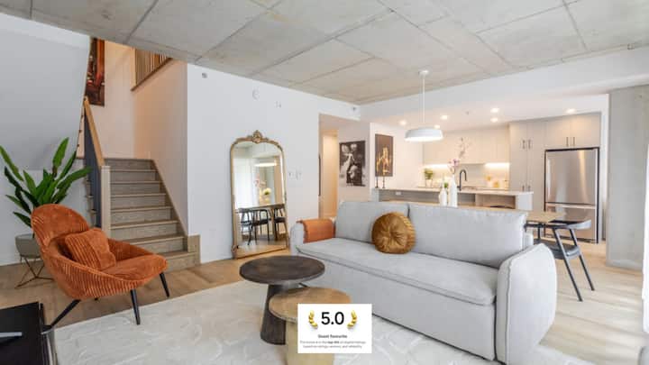 Charming 3bd Penthouse In Old Mtl + Free Parking - Montreal