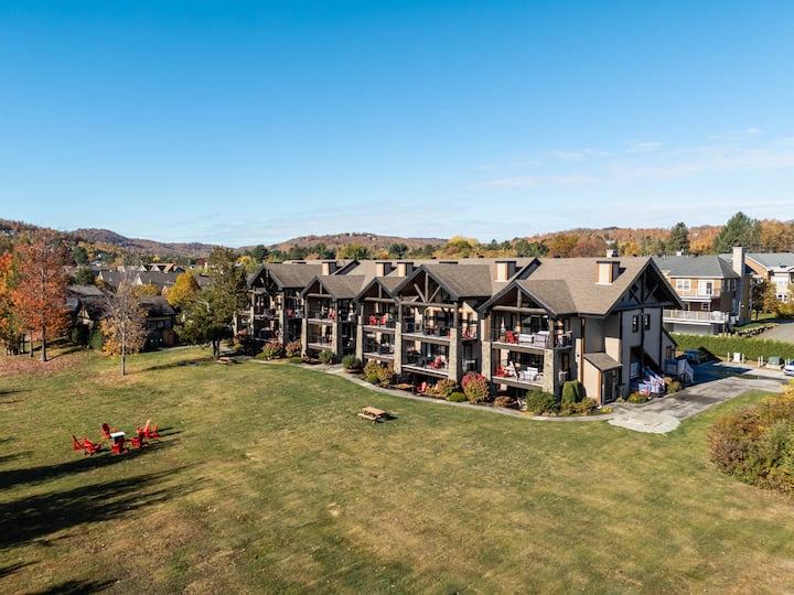 Condo Luxueux - St Sauveur Ski In Ski Out 102 - Saint-Sauveur