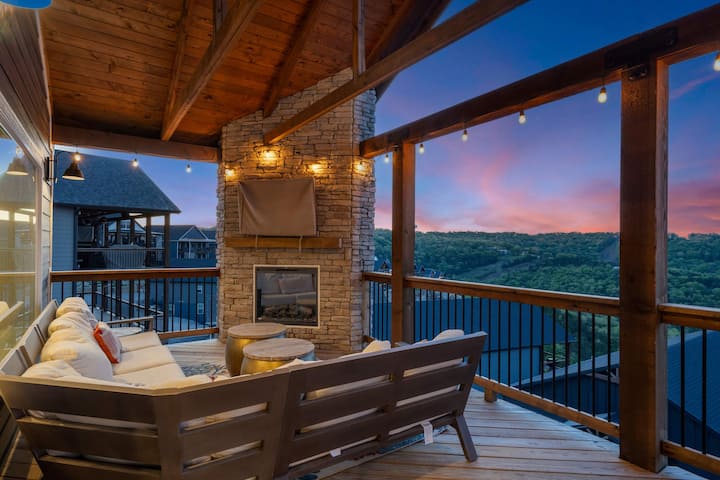 On The Rocks - Home For 16! - Branson, MO