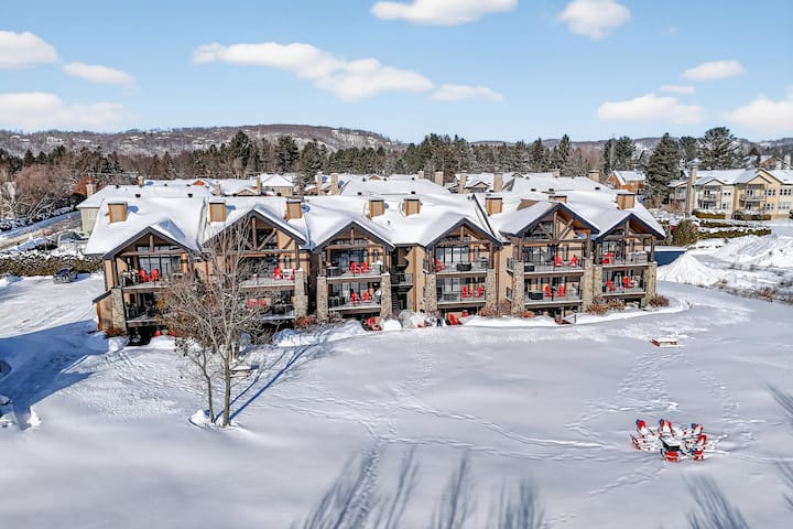 Condo Pour 6 - St Sauveur Ski In Ski Out 103 - Saint-Sauveur
