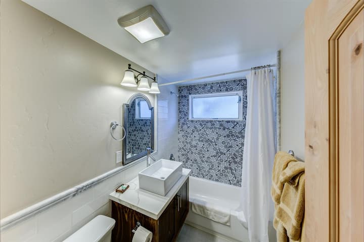 Double Deluxe Queen Room - 9 - Julian, CA