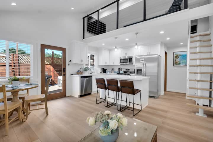 Village Cottage + Loft - Agoura Hills, CA