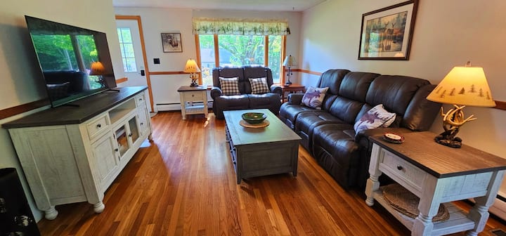 Sawyer's View Cottage- Atv Access-pet Friendly* - Greenville, ME