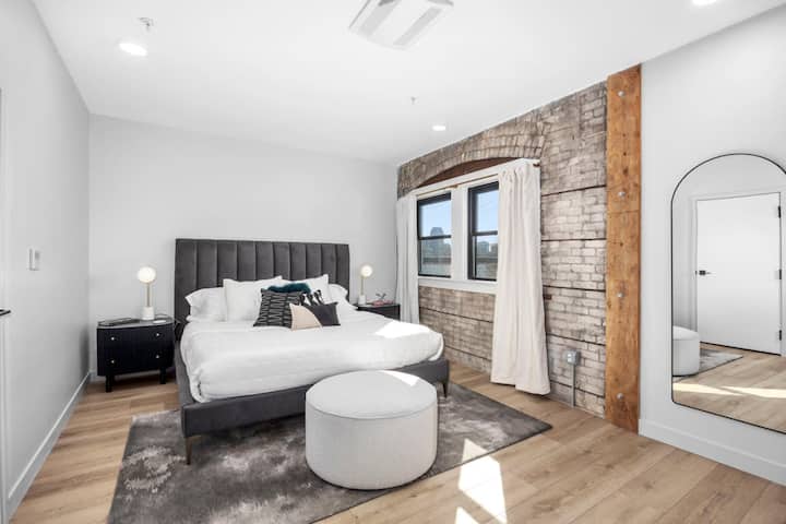 Group-perfect: 3 Private Suites Downtown - グランド・ラピッズ, MI