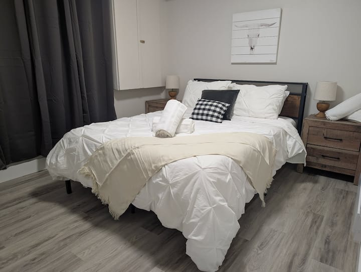 Silverado Cozy Basement Suite Near Spruce Meadows - Calgary