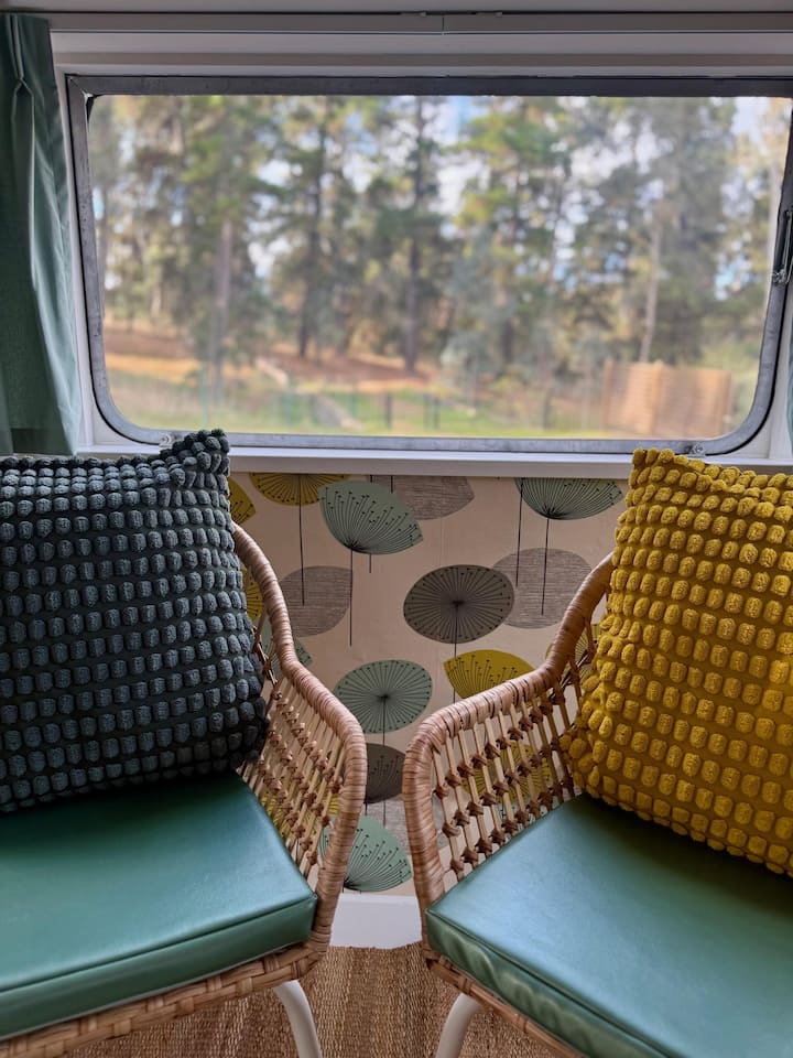 60's Vintage Caravan - Castlemaine