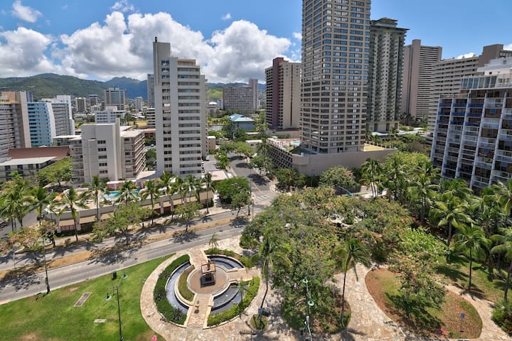 Luana Waikiki Hotel, Room #1017 - Hawaii