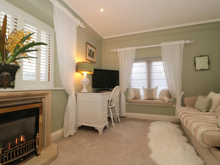 Tree Tops - Broadway