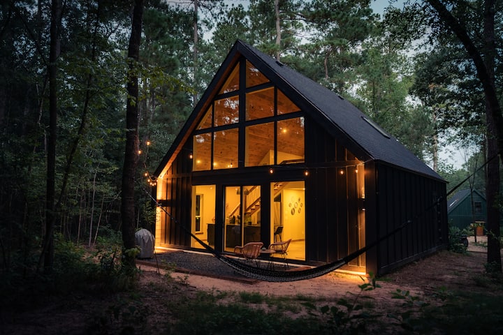 #4 Coyote At Lost Forest Cabins - Lake Conroe, TX