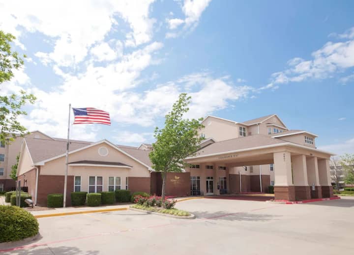Close To At&t Stadium + Hot Breakfast. Pool. Gym. - Arlington, TX