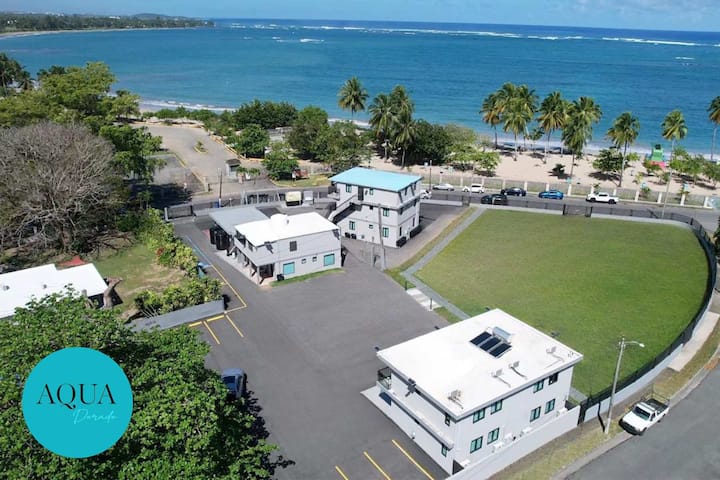 Unit 4 Fully Renovated Beachfront 2 Bedroom 1 Bath - Dorado