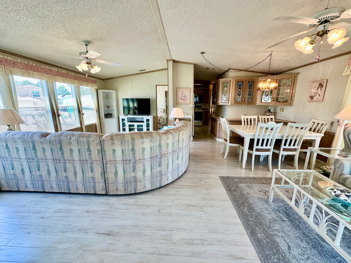 2/2 Strandhaus auf Nettles Island - Häuser zur Miete in Jensen Beach, Florida, Vereinigte ...