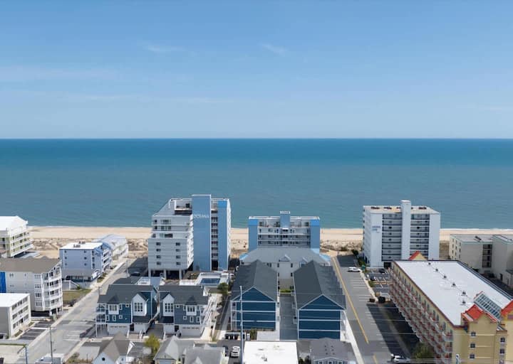 Two Bedroom Oceanside Condo Steps From The Beach - Ocean City, MD