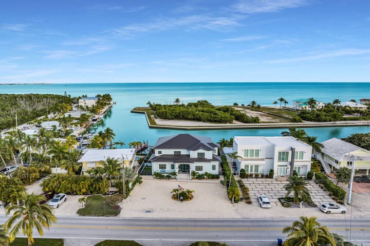 New Luxury Oceanfront With 5 -Star Guest Reviews - The Bahamas
