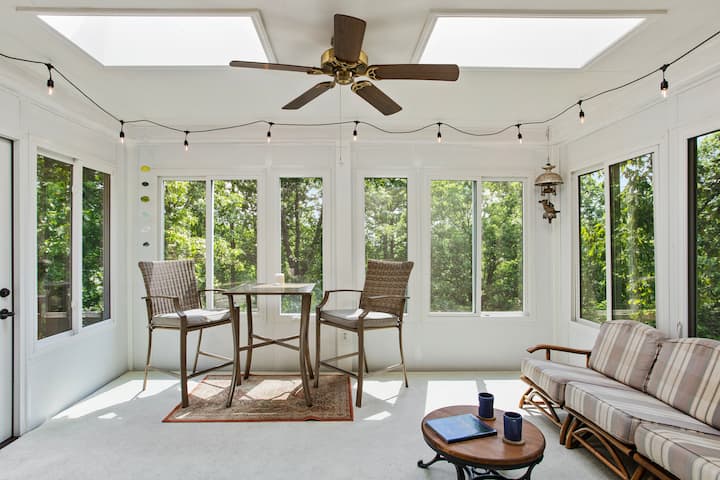 Serenity Abode - Hendersonville, NC