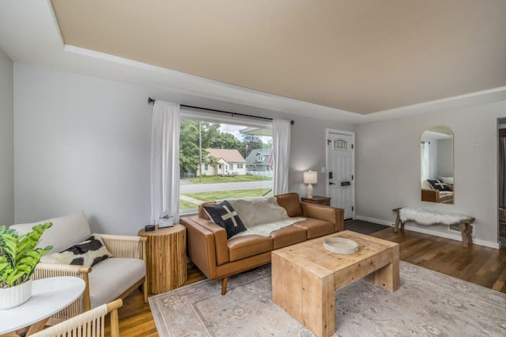 Modern Family Home - Game Room Near Cda Lake - Coeur d'Alene, ID
